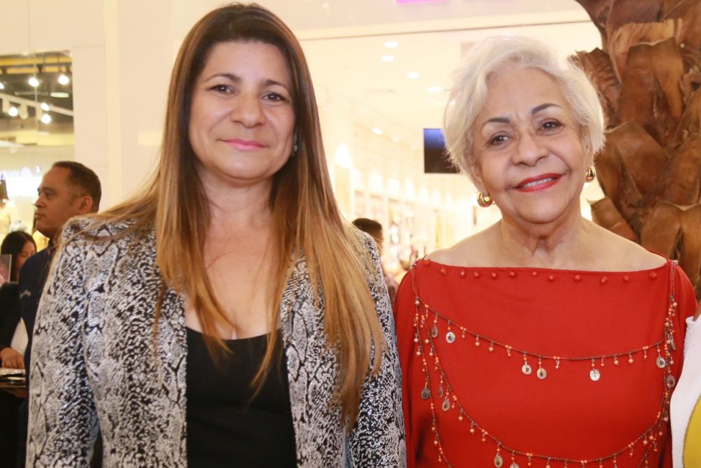 Paulette Tejada, Mikey Faxas y Carlos Romero, los primeros en Caribe ...