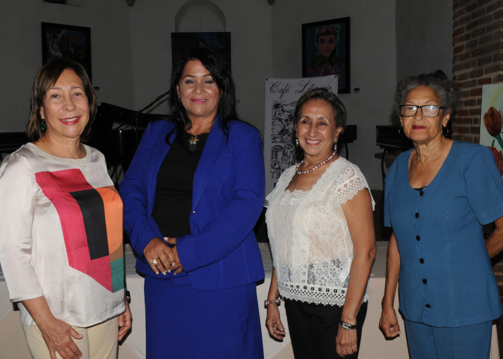 Centenario: Café Literario honra a Casandra - Con Sentido Social