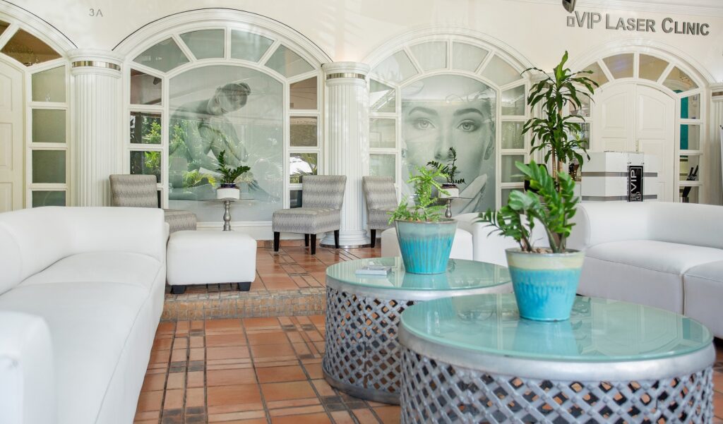 VIP Laser Clinic se renueva - Con Sentido Social