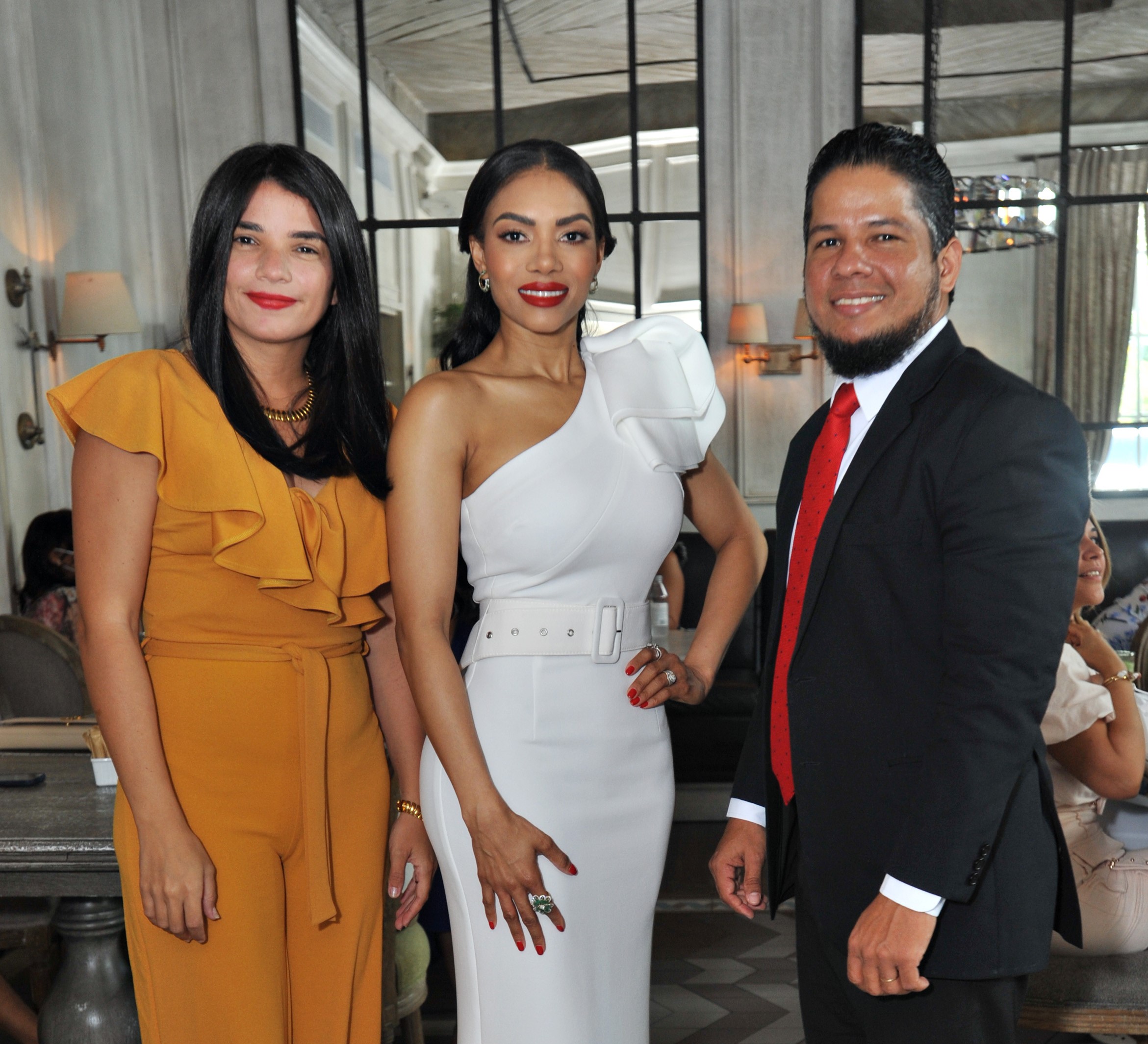 Pricila Crunk presenta libro “El arte de transformarte” | Con Sentido ...