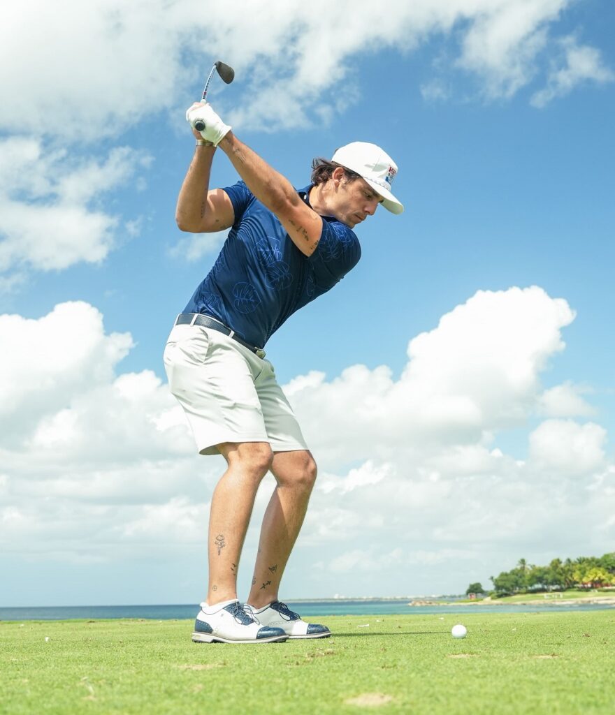 Cigarro y golf - Con Sentido Social