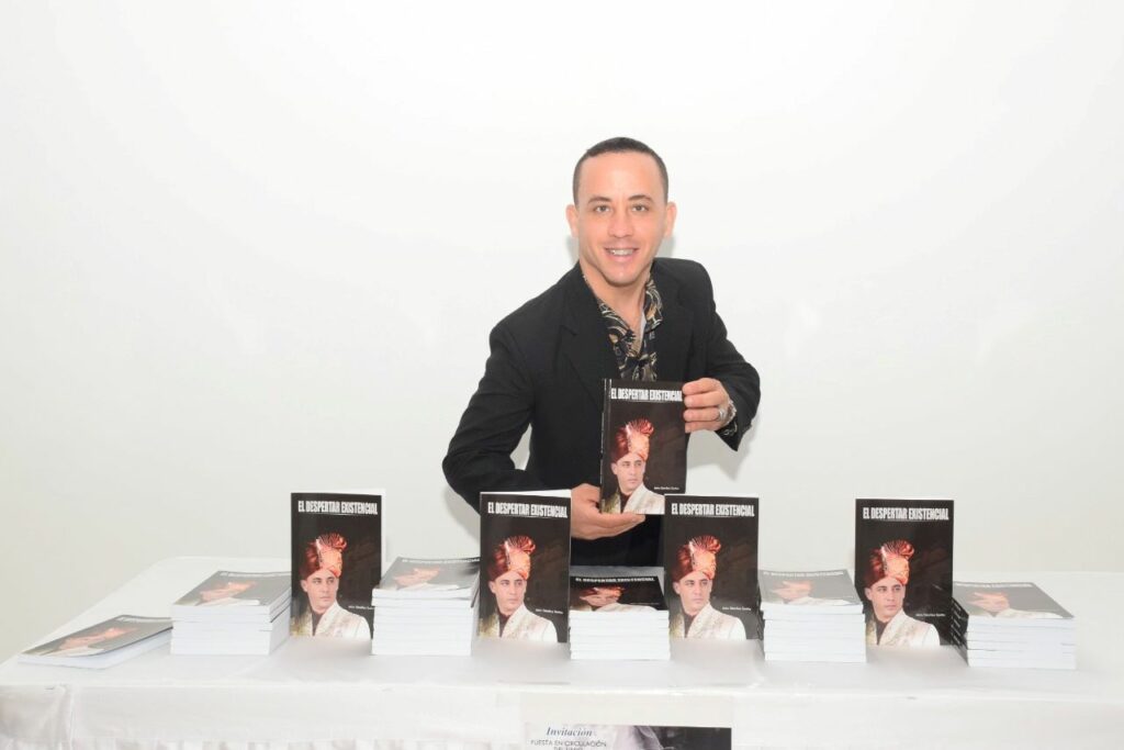 El Despertar Existencial: una obra del escritor y artista plástico ...