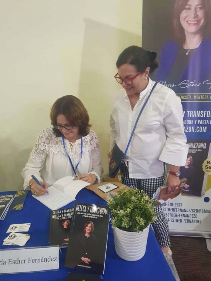 María Esther Fernández presenta su libro Delega y transforma en la FIL SD 2023 - Con Sentido Social